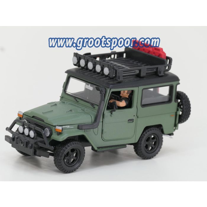 GSDCCmax 00079137gn 1974 Toyota FJ40 hard top off Road Version with ...