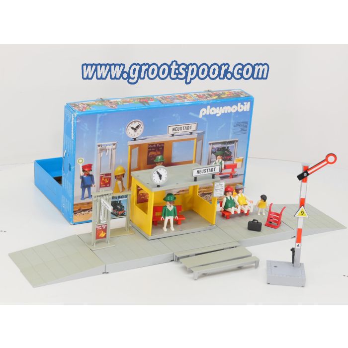 Playmobil 4370 & 4353 Halte perron Neustadt met Seinpaal set ...